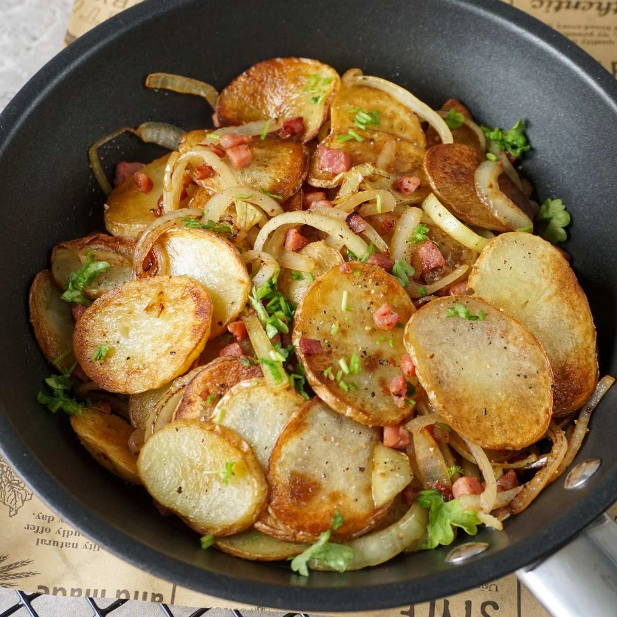 German Fried Potatoes - Bratkartoffeln